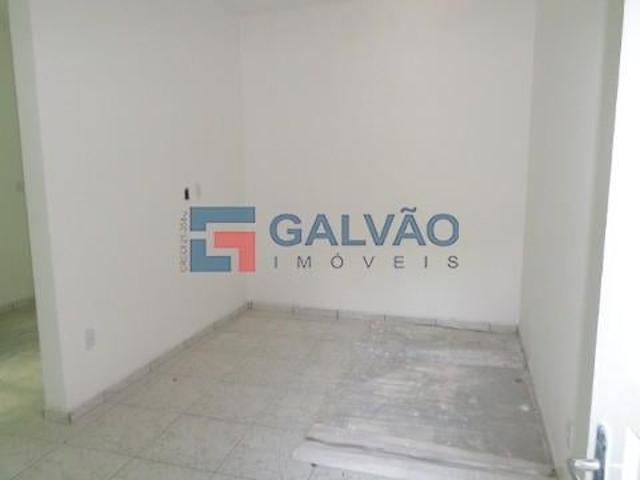Casas e salão à venda no Bairro Colônia em Jundiaí SP
