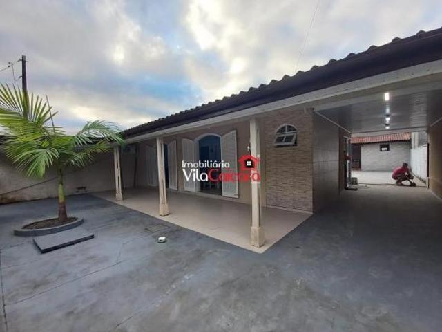 Casas em amplo terreno no Balneário Luciane