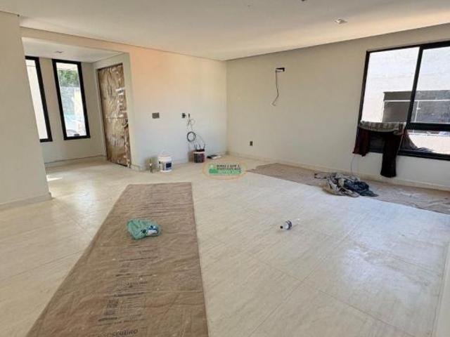Casas em Construção no Parque Recanto da Hípica, Conselheiro Lafaiete!