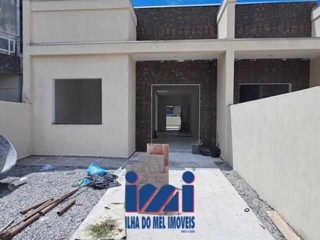 Casas em Santa Terezinha perto do mar