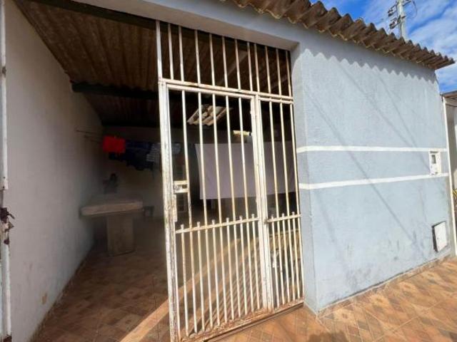 Casas Financiáveis para Venda em Valparaíso de Goiás, Jardim Céu Azul, 2 dormitórios, 1 banheiro, 2