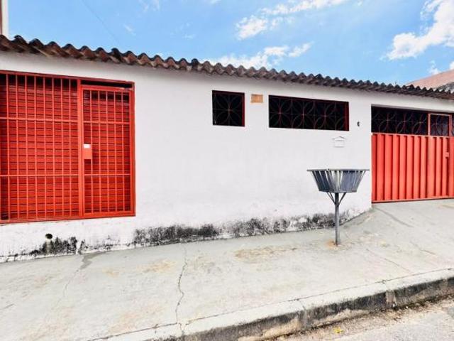 Casas Financiáveis para Venda em RA XIII Santa Maria, Santa Maria, 3 dormitórios, 1 banheiro, 2 vaga