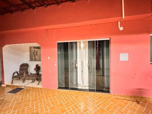 Casas Financiáveis para Venda em RA XIII Santa Maria, Santa Maria, 3 dormitórios, 1 banheiro, 3 vaga