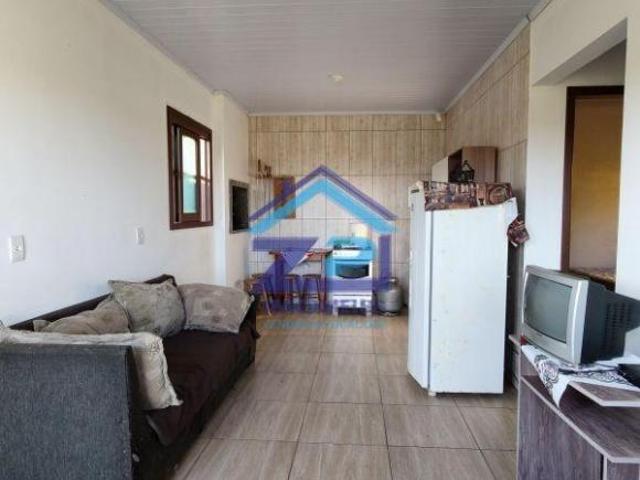 Casas individuais à venda a beira mar 02 dormitórios 72m²