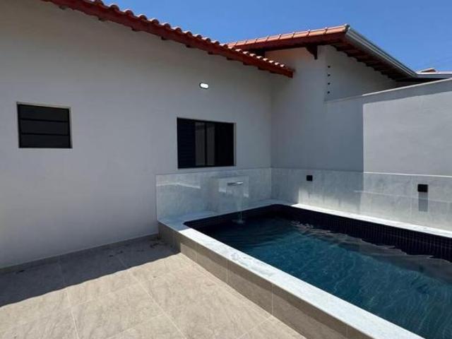 CASAS NOVAS COM PISCINA A 450M DO MAR! 2 QUARTOS 1 SUÍTE ITANHAEM/SP