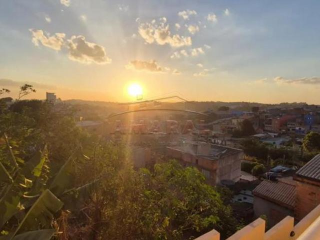 SOBRADO À VENDA EM VILLAGIO POÁ 2 SUÍTES + QUINTAL