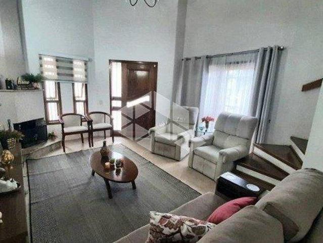 Casa/Sobrado, 4 dormitórios, 1 suíte e 2 vagas, Moinhos de Vento, Canoas