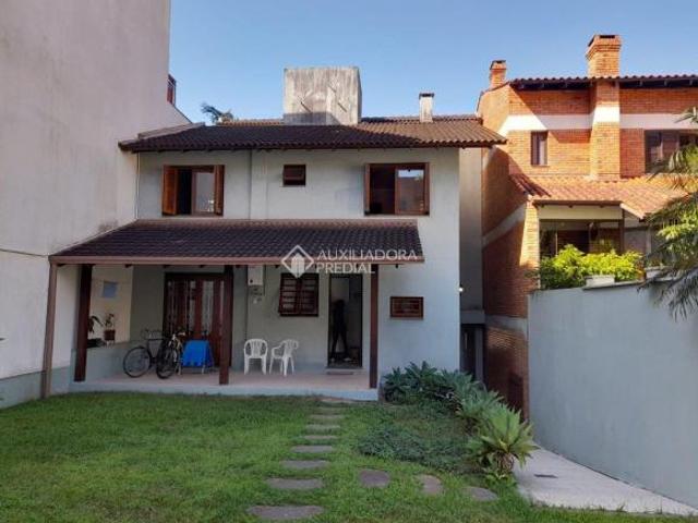 Casa/Sobrado 5 dormitórios 5 vagas bairro Teresópolis Porto Alegre