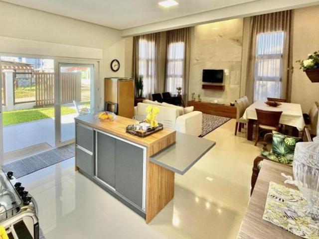 Casa/Sobrado 6 Dorm. Bairro Zona Nova