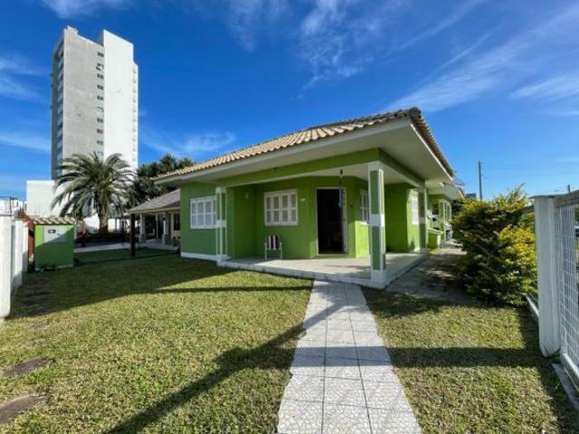 Casa/Sobrado 3 Dorm. Bairro Centro