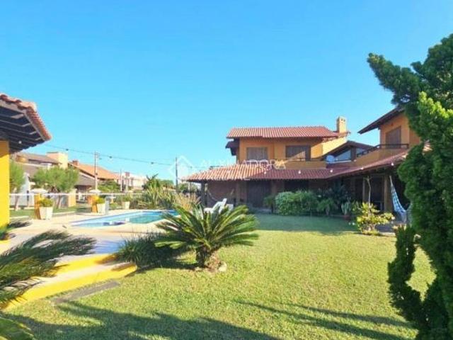 Casa/Sobrado à venda no Centro de Imbé