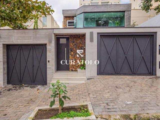 Casa/sobrado à venda com 400 m², 5 quartos, Espaço gourmet e 8 vagas na Chácara Inglesa, São Paulo