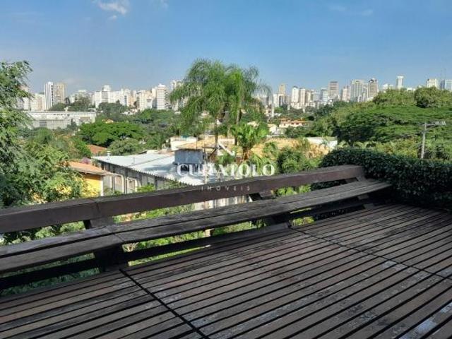 Casa/sobrado à venda com 413 m², 3 quartos, terraço e 4 vagas no Pacaembu, São Paulo