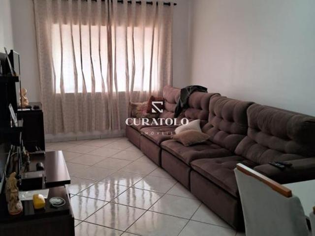 Casa/sobrado à venda com 142 m², 3 quartos, quintal e 2 vagas, Vila Pires, São Bernardo do Campo