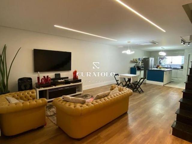 Casa/sobrado à venda com 300 m², 2 quartos, área gourmet e 2 vagas, Vila Santa Clara, São Paulo