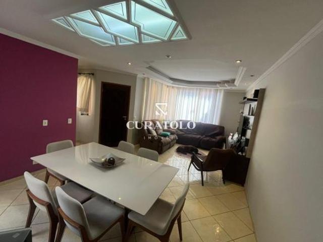 Casa/sobrado à venda com 350m², 3 quartos e 5 vagas, Jardim Sapopemba, em São Paulo