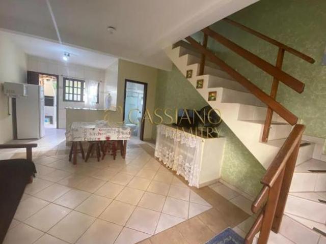 Casa/Sobrado à venda de 72 m² | 02 dormitórios, 02 banheiros e 02 vagas de garagem | Praia Maranduba