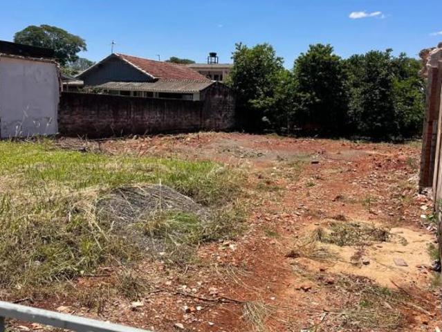 Casa/Sobrado Casa em Maringá