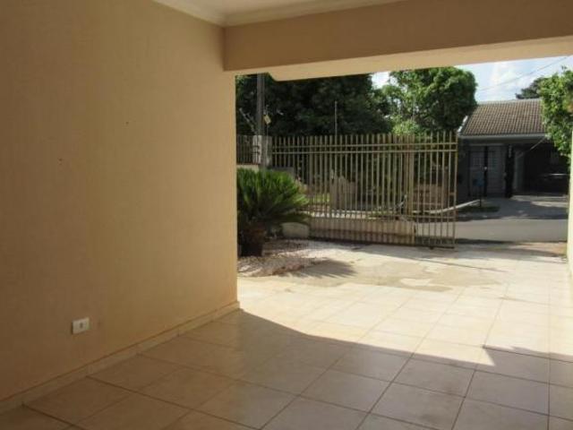 Casa/Sobrado Casa em Maringá