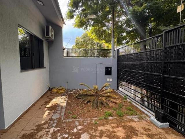 Casa/Sobrado Casa em Maringá