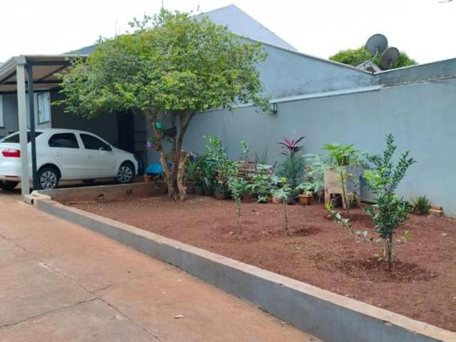 Casa/Sobrado Casa em Maringá