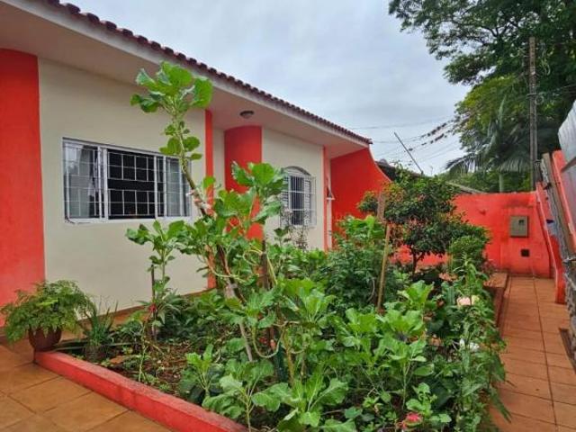 Casa/Sobrado Casa em Maringá
