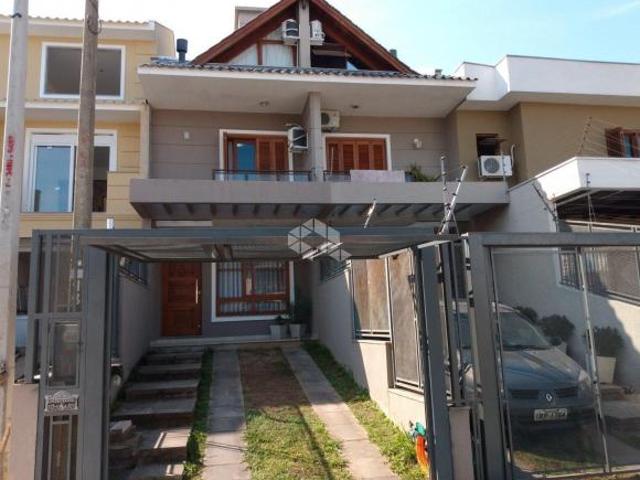 Casa/sobrado com 3 dormitórios, 3 Suítes na Zona Sul