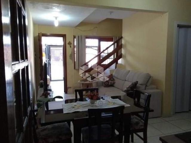 Casa/Sobrado com 2 quartos, 1 vaga e 73,39m² privativos por R$ 250.000