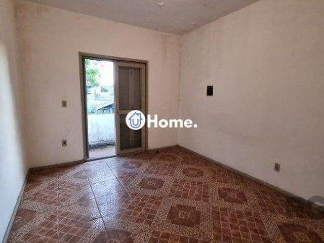 Casa/Sobrado com apartamento e loja, estacionamento, a venda no Bairro Jardim I
