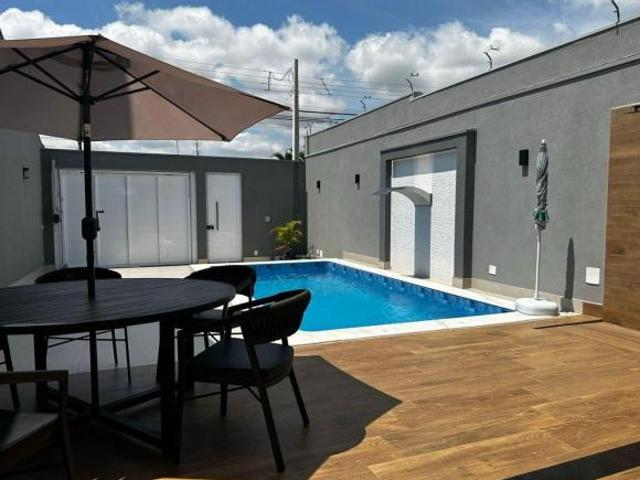 CASA/SOBRADO SEMI PORTEIRA FECHADA COM PISCINA, AMPLO E MODERNO GOURMET E SUÍ.