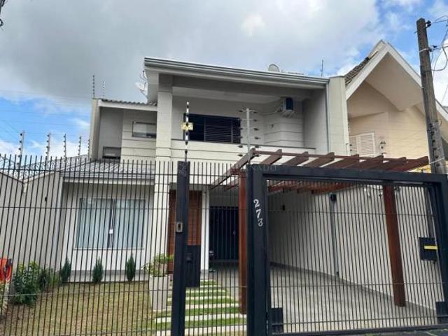 Casa/Sobrado Sobrado em Maringá