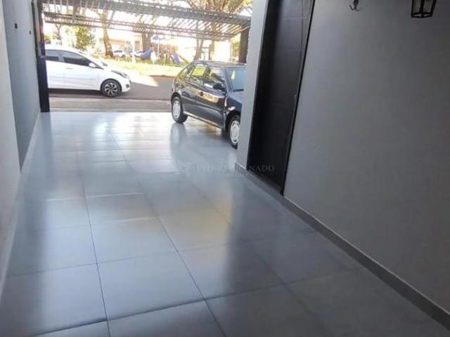 Casa/Sobrado Sobrado em Maringá
