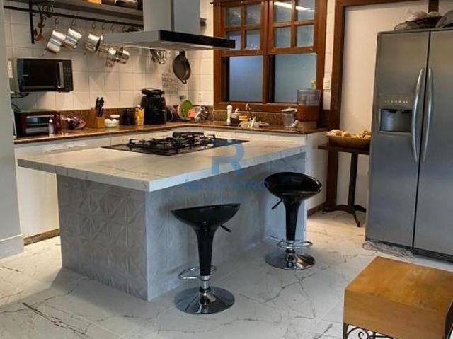 Casa/Pousada a venda, 8 quartos, piscina, 450 m² em Macacos Nova Lima/MG