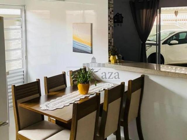 Casa/Padrão Residencial Jardim São Benedito Santa Branca 3 Dormitórios 75m²
