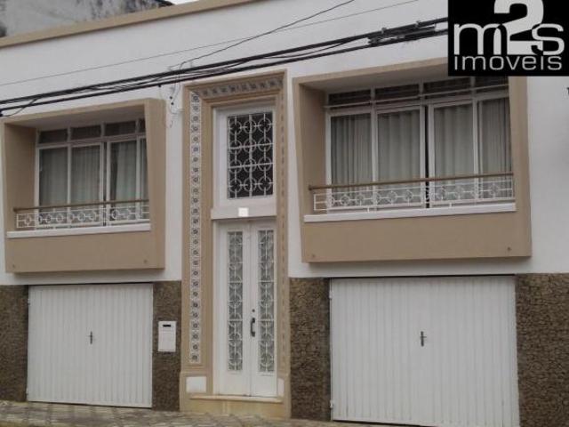 Casarão no Centro da Cidade, Várias Aptidões
