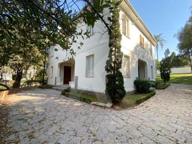 Casarão com capela em terreno de 4.000m² Vila Albertina