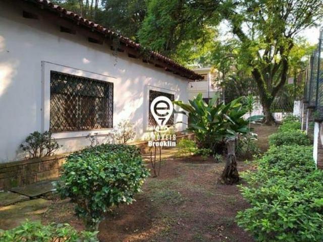 Casarão de Esquina Térreo com 1000m²