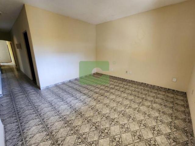 CASARÃO PRÓXIMO AO CENTRO DA CIDADE