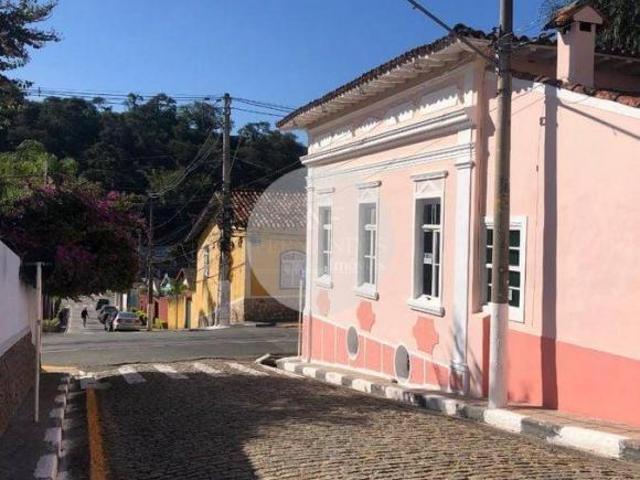 Casarão Rosa para venda no centro historico de Santana de Parnaíba
