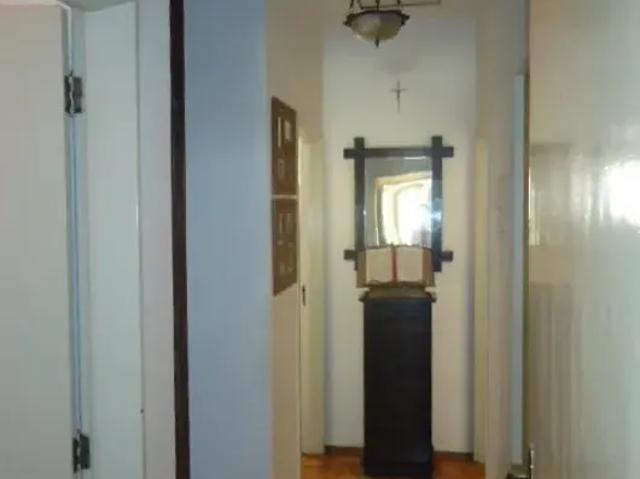 Casarão 300 m² AC na Av. Araraquara Frente a Praça