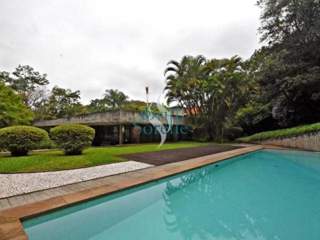 Casa/Terreno à Venda em Cidade Jardim São Paulo/SP