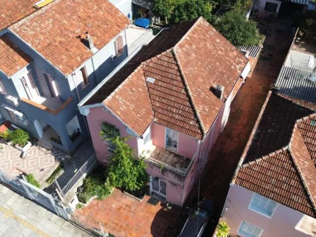 Casa/terreno na Rua Oscar Bittencourt