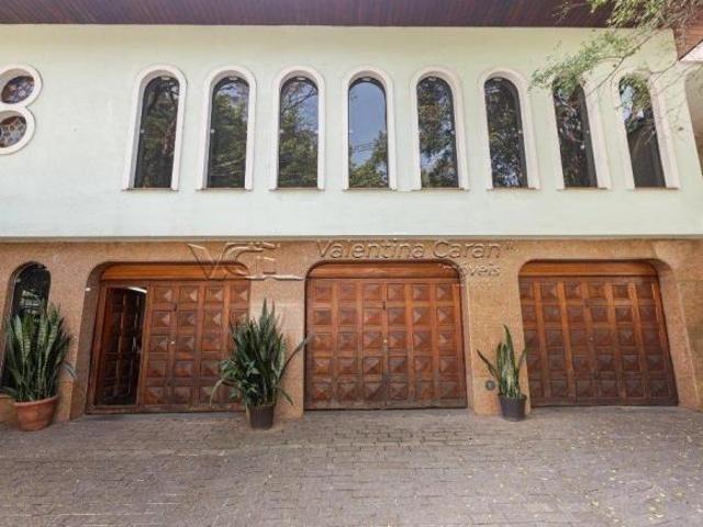 CASA/VENDA/PINHEIROS/3 SUÍTES