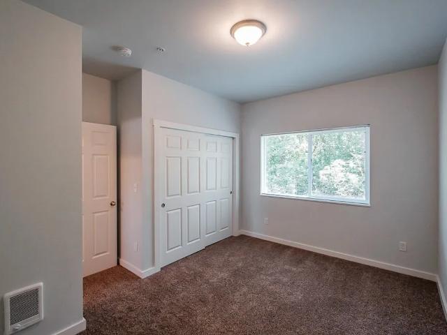 Cascade Meadows Apartments 2 Bedroom Apartment for Rent at 2500 Long St, Sweet Home, OR 97386