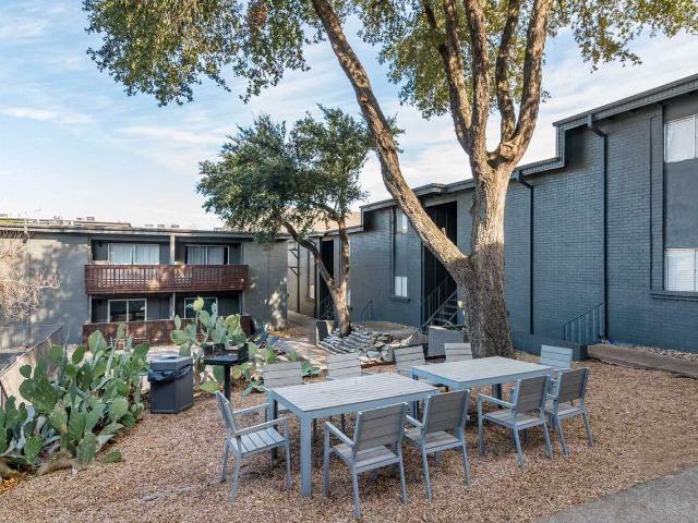 Cascade Apartments 1 Bedroom Apartment for Rent at 1221 Algarita Ave, Austin, TX 78704 South River City