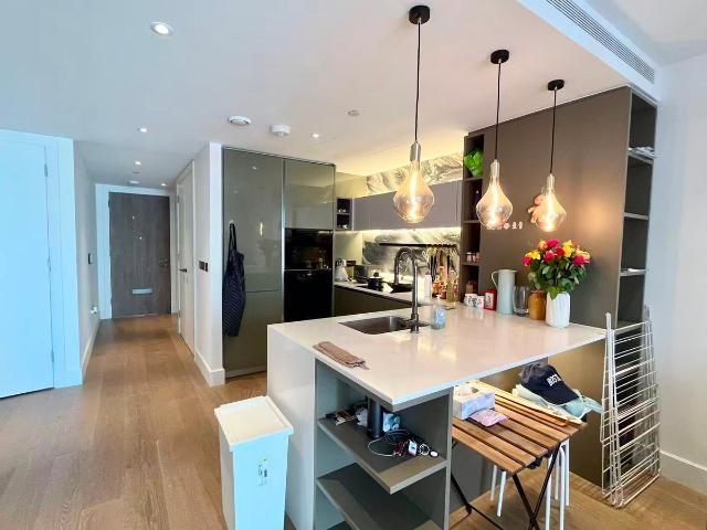 Cascade Apartments, Cascade Way, London W12, 2 bed flat to rent, £4,000 pcm | PrimeLocation