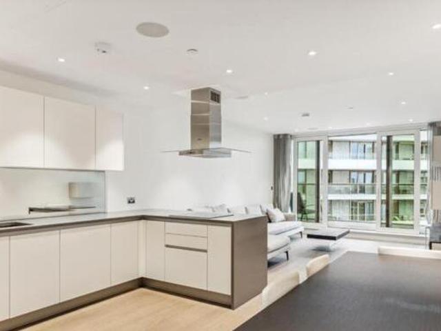 Cascade Court, Chelsea Vista, 3 Bedroom Flat