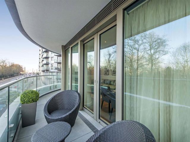 Cascade Court, 1 Sopwith Way, London SW11, 3 bed flat to rent, £5,500 pcm | PrimeLocation