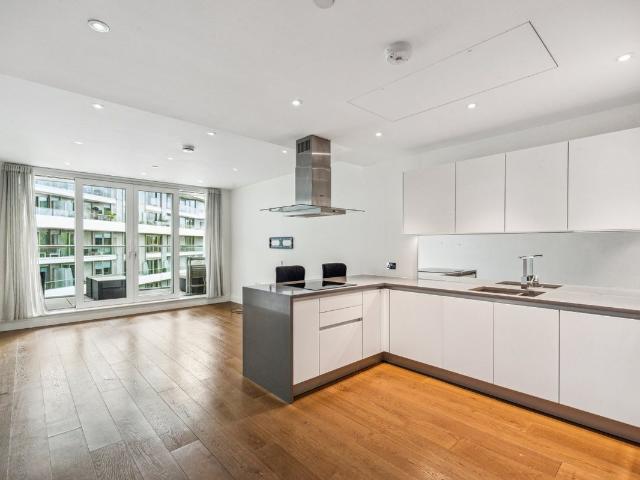 Cascade Court, 1 Sopwith Way SW11, 3 bed flat to rent, £7,500 pcm | PrimeLocation