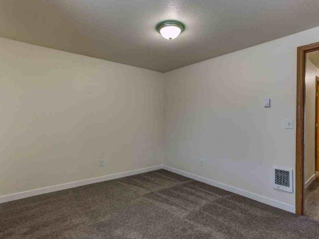 Cascade Village Estacada 2 Bedroom Apartment for Rent at 710 N Broadway St, Estacada, OR 97023